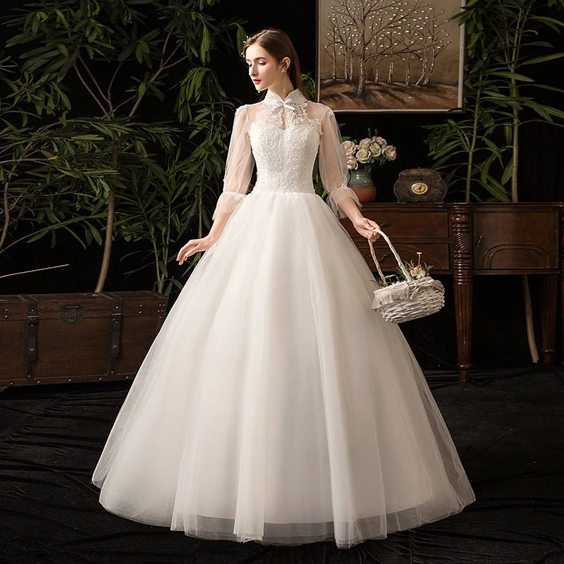 Elegant Tulle Wedding Dress With Lace High-neck on Luulla