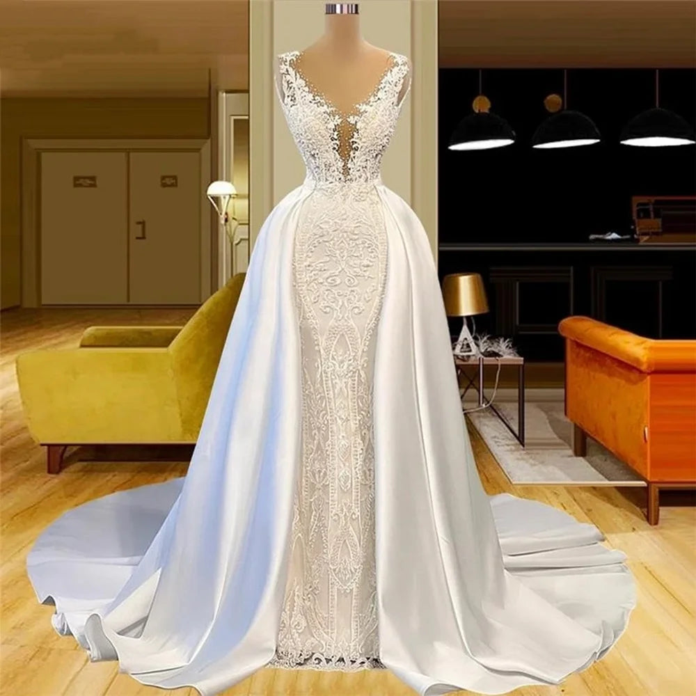 Lace Backless Satin Wedding Gown With Train on Luulla